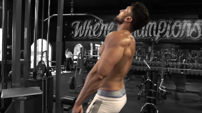 How to do a Cable Shrug for a Bigger Back - SuperHuman