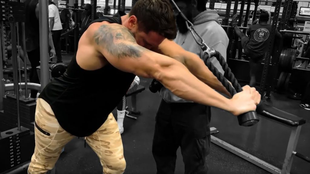 Lying Tricep Extensions for Bigger Arms - SuperHuman